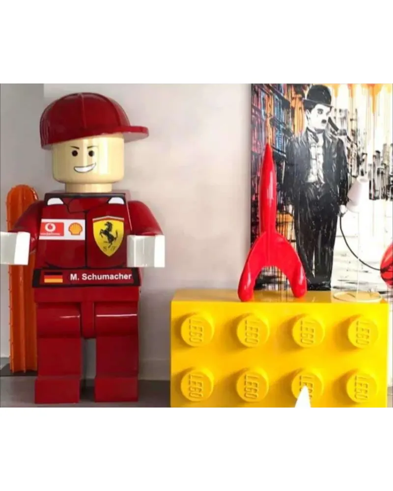 Statue décorative d'un Personnage Lego XXL Personnage Lego XXL Femme 01 ...